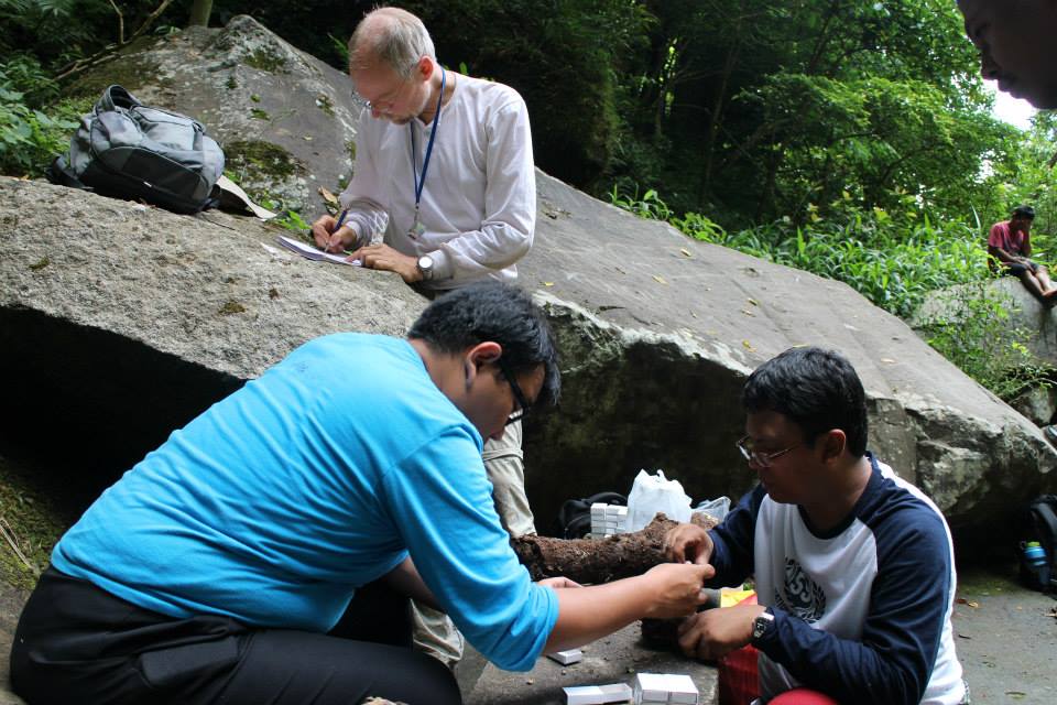 Our Field Trips – Fungal Biodiversity, Ecogenomics and Systematics ...
